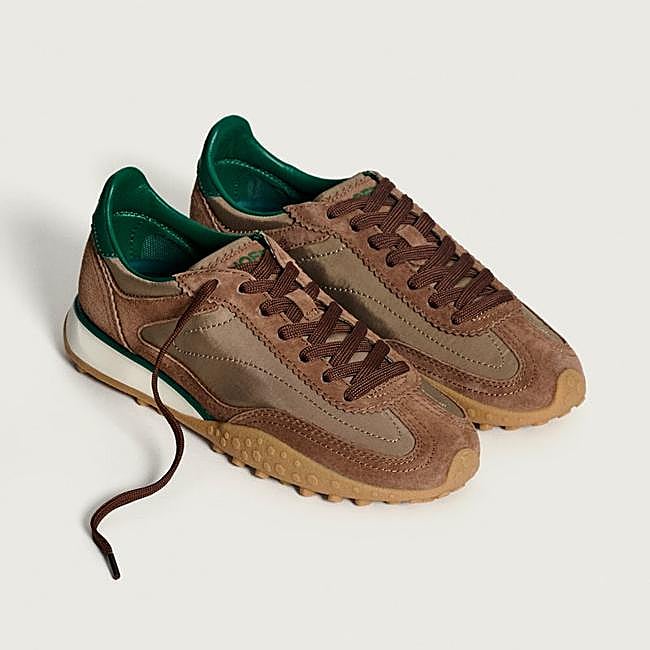 Estas son las zapatillas que se van a llevar en otoño 2025: marrón chocolate y muy cómodas ...